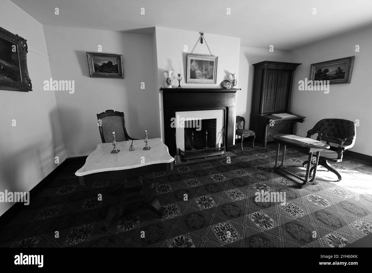 The room in the McLean house where General Lee surrendered to General ...