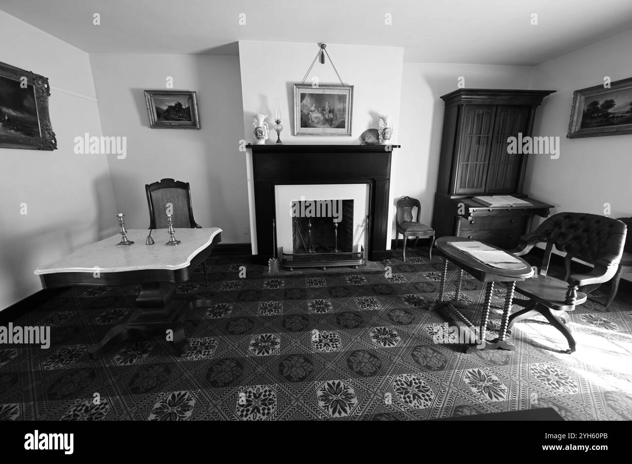 The room in the McLean house where General Lee surrendered to General ...