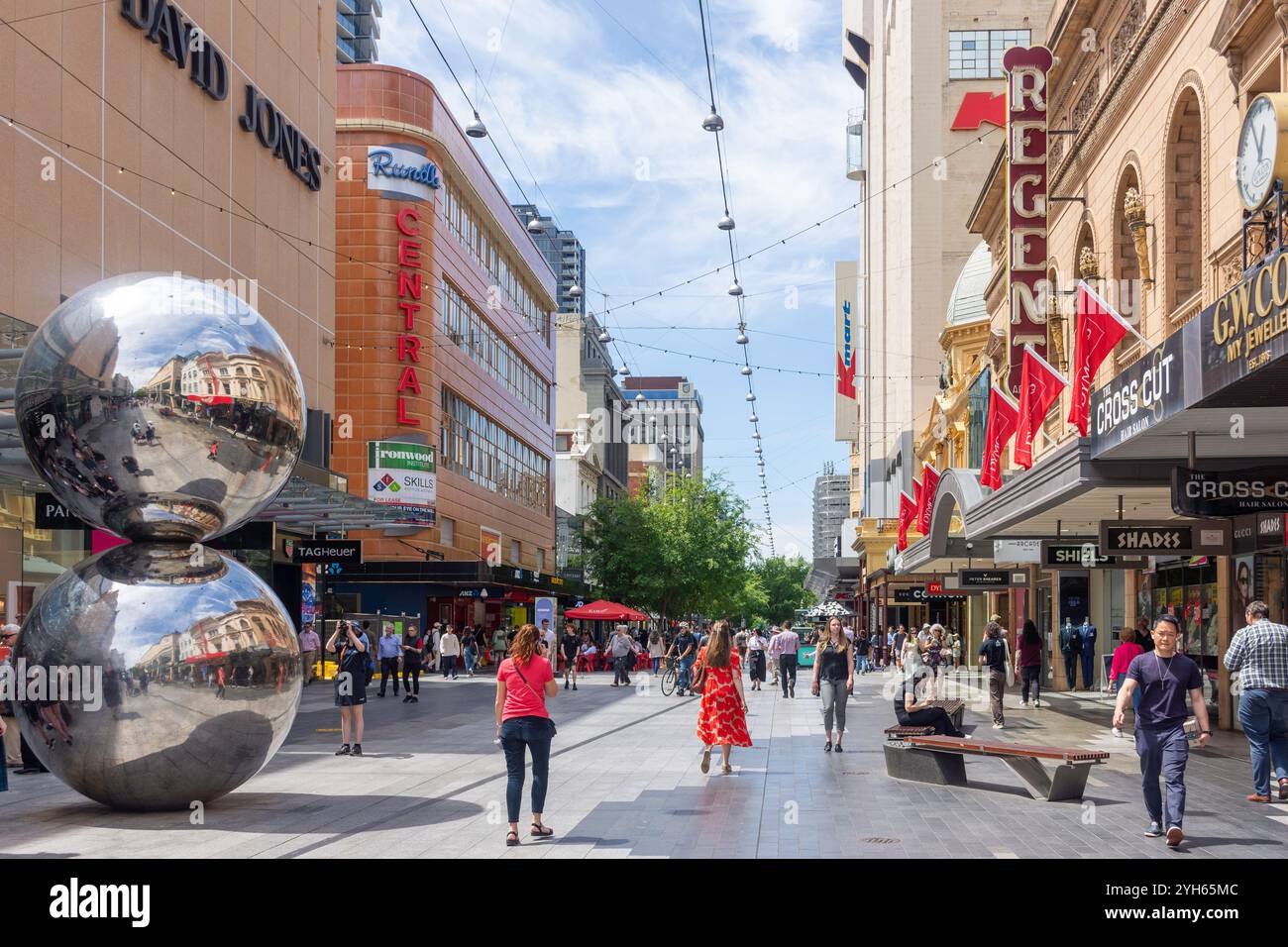 Shoppers historic facade the rundle mall entrance sign and shops hi-res ...