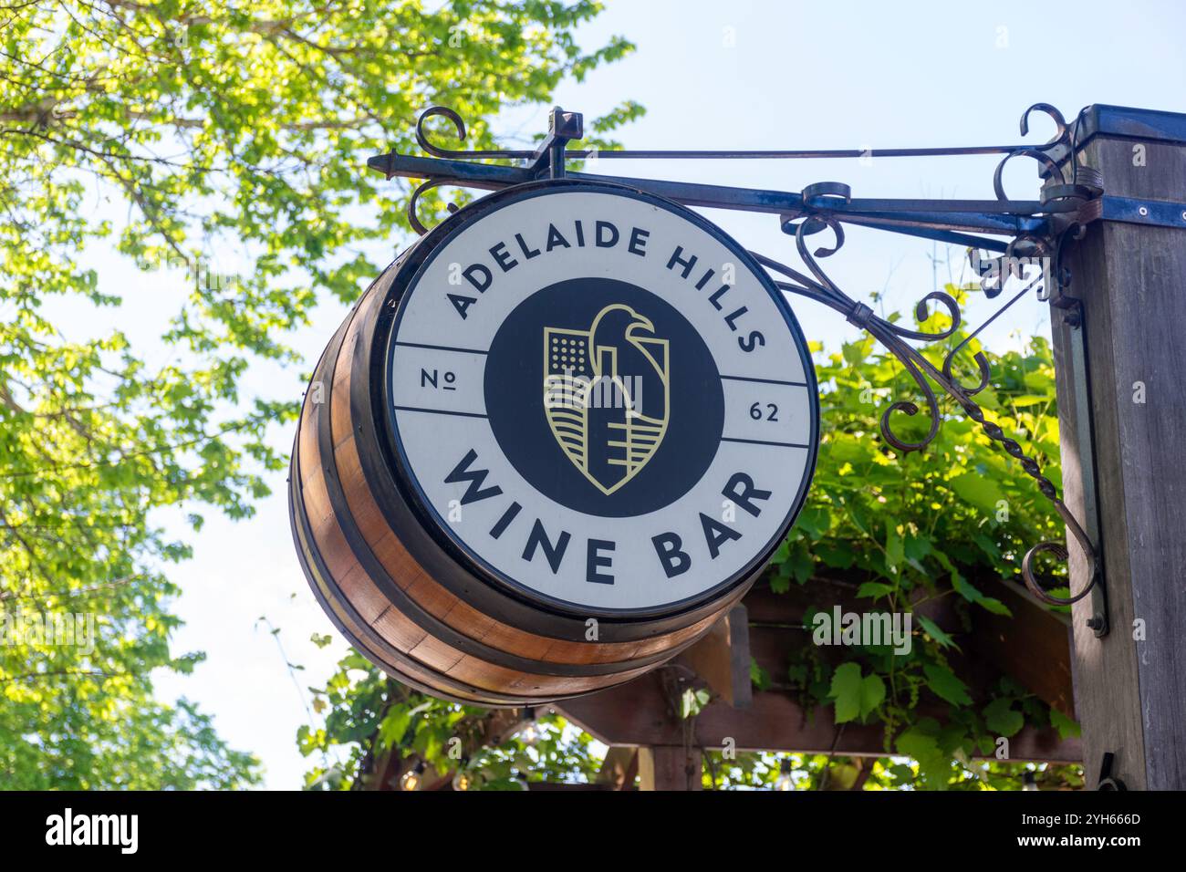 Adelaide road sign hi-res stock photography and images - Alamy