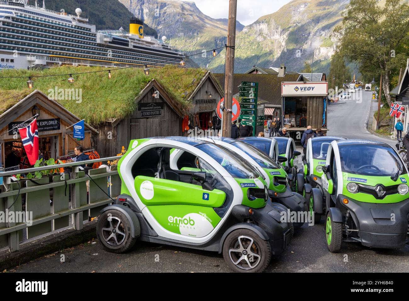 Renault Twizy electric two seater cars for hire from emobility in ...