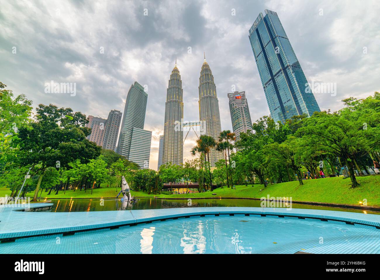Kl street view park hi-res stock photography and images - Alamy
