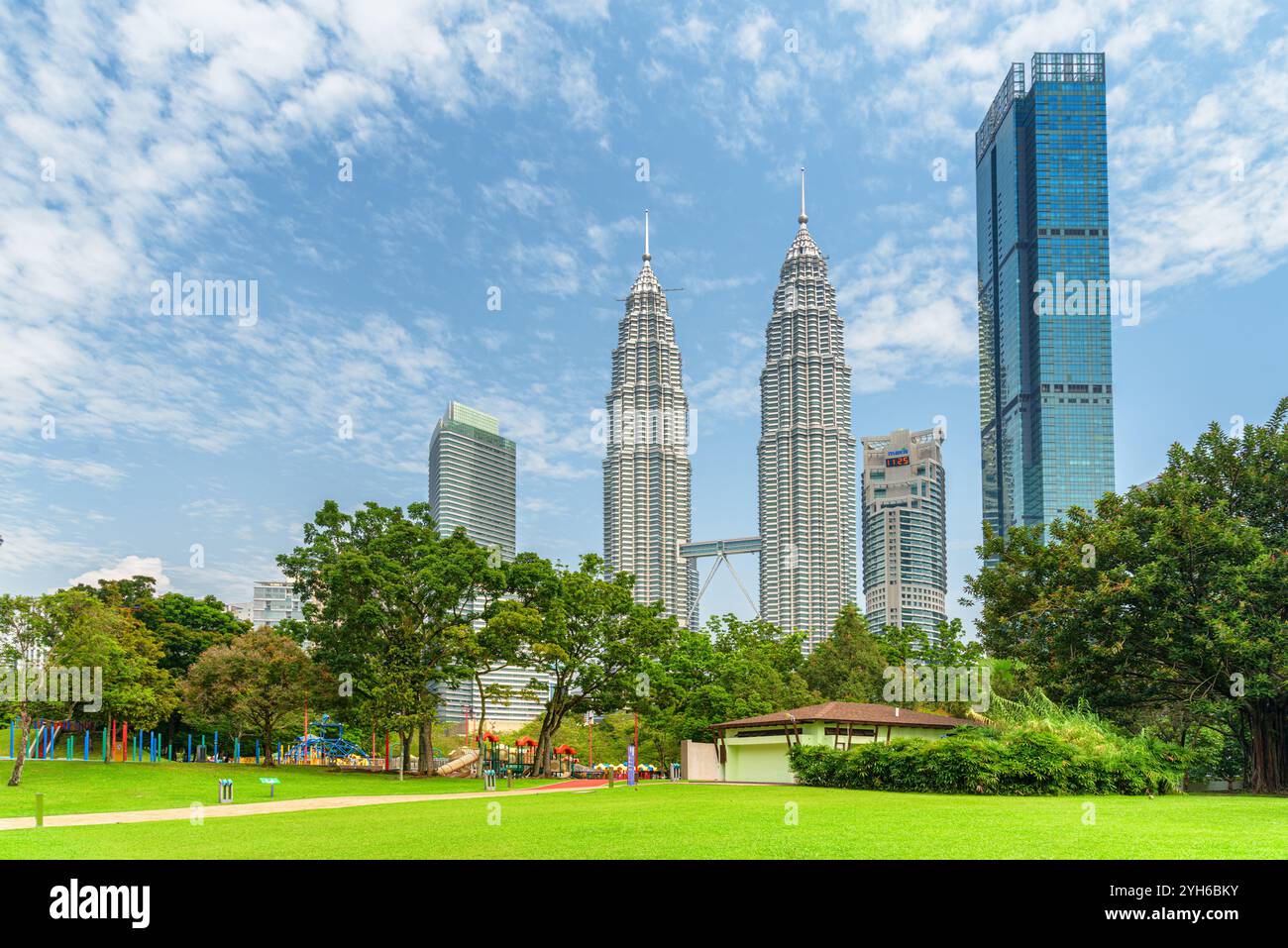 Petronas klcc tower hi-res stock photography and images - Alamy