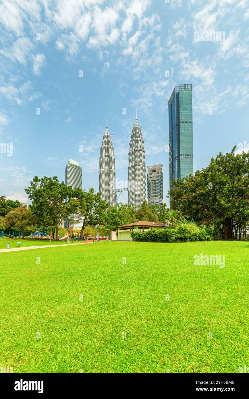 Awesome view petronas klcc towers hi-res stock photography and images ...