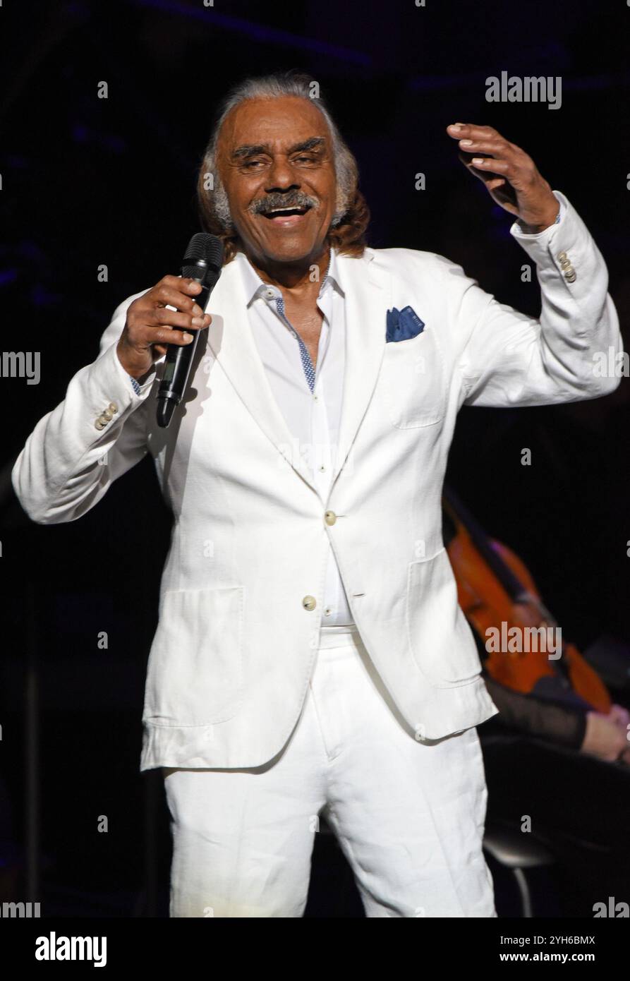 Johnny mathis hi-res stock photography and images - Alamy