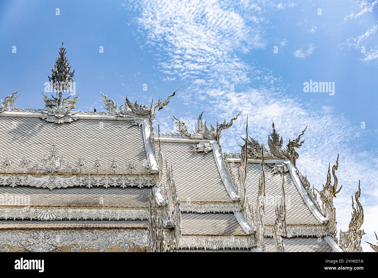 Wat Rong Khun (The White Temple Stock Photo - Alamy