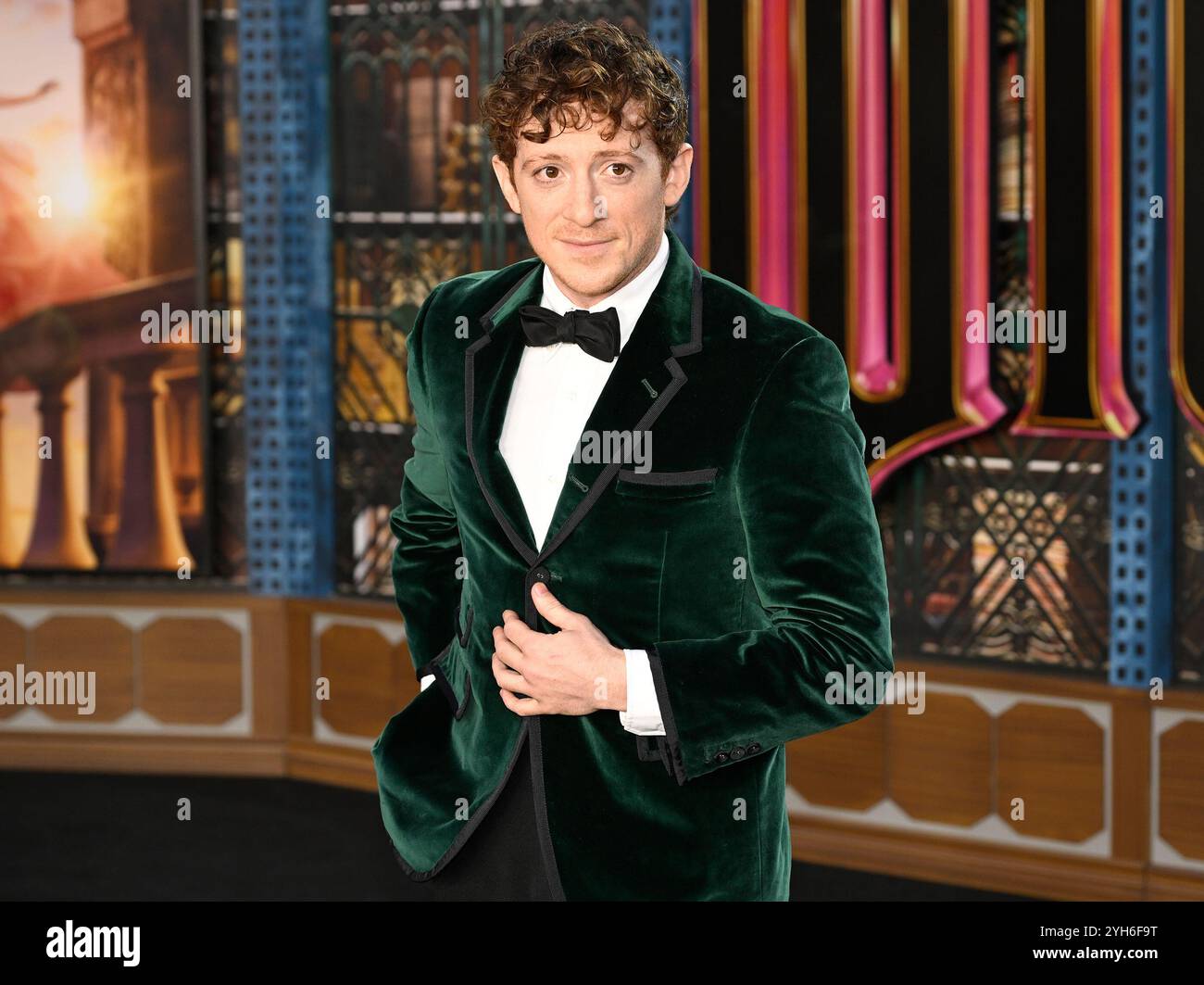 Los Angeles, United States. 09th Nov, 2024. Cast member Ethan Slater ...