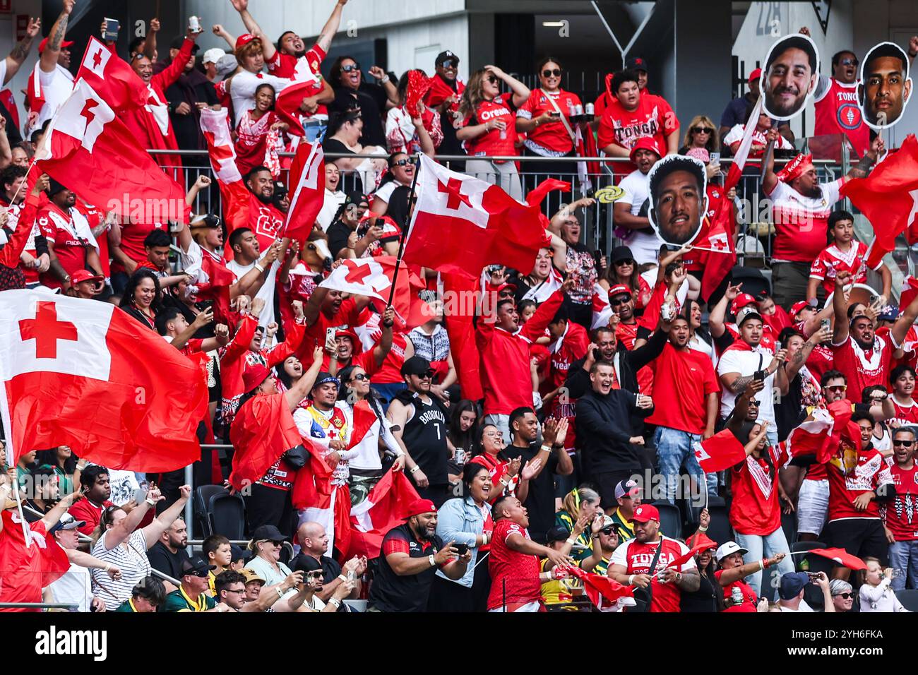 Sydney, Australia. 10th Nov, 2024. Tongan fans wave flags during the ...