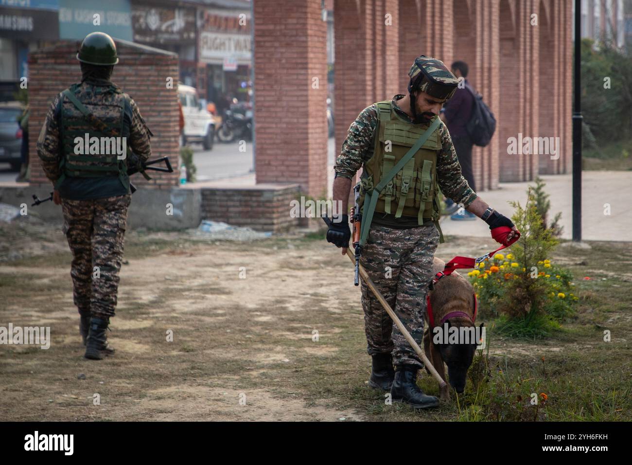 Indian security personnel conduct hi-res stock photography and images - Alamy