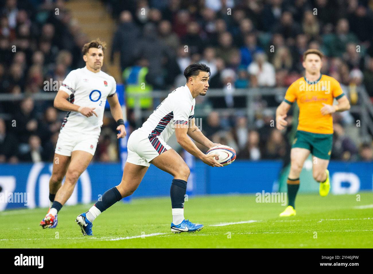 Marcus Smith of England during the Autumn Nations Series 2024 rugby ...