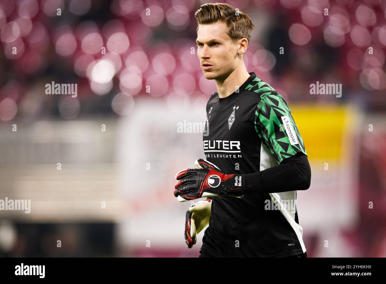 Leipzig, Germany. 09th Nov, 2024. Goalkeeper Moritz Nicolas (33) of ...