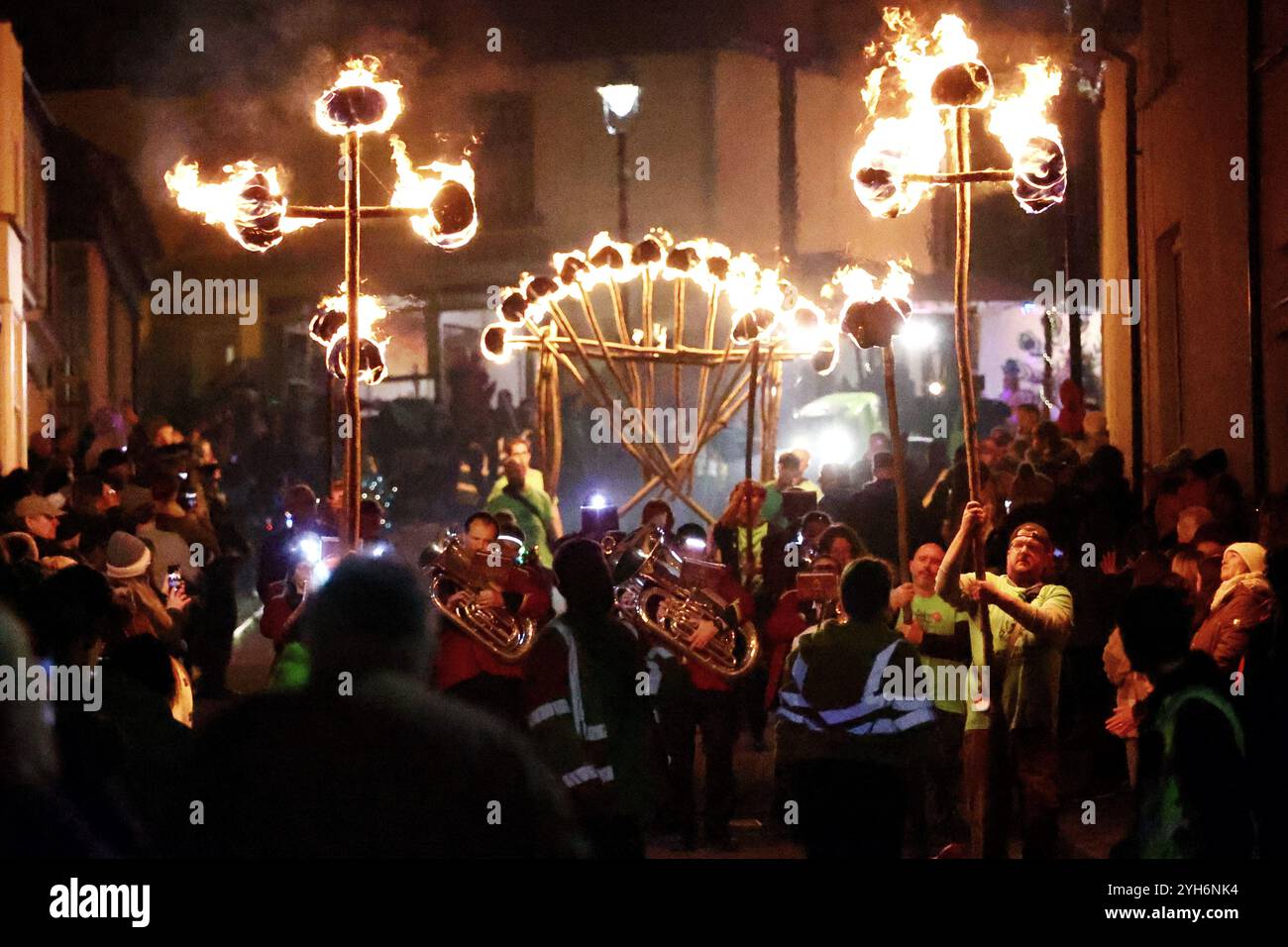 Hatherleigh, Devon, UK. 9 November, 2024. Hatherleigh Carnival and Tar Barrels. Annual ...