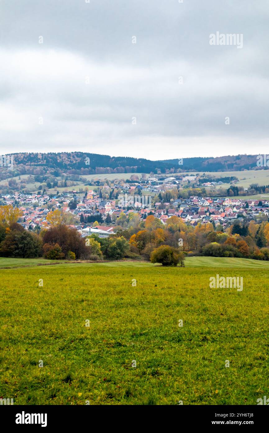 An autumn cycle tour through the Thuringian Forest on the Mommelstein ...