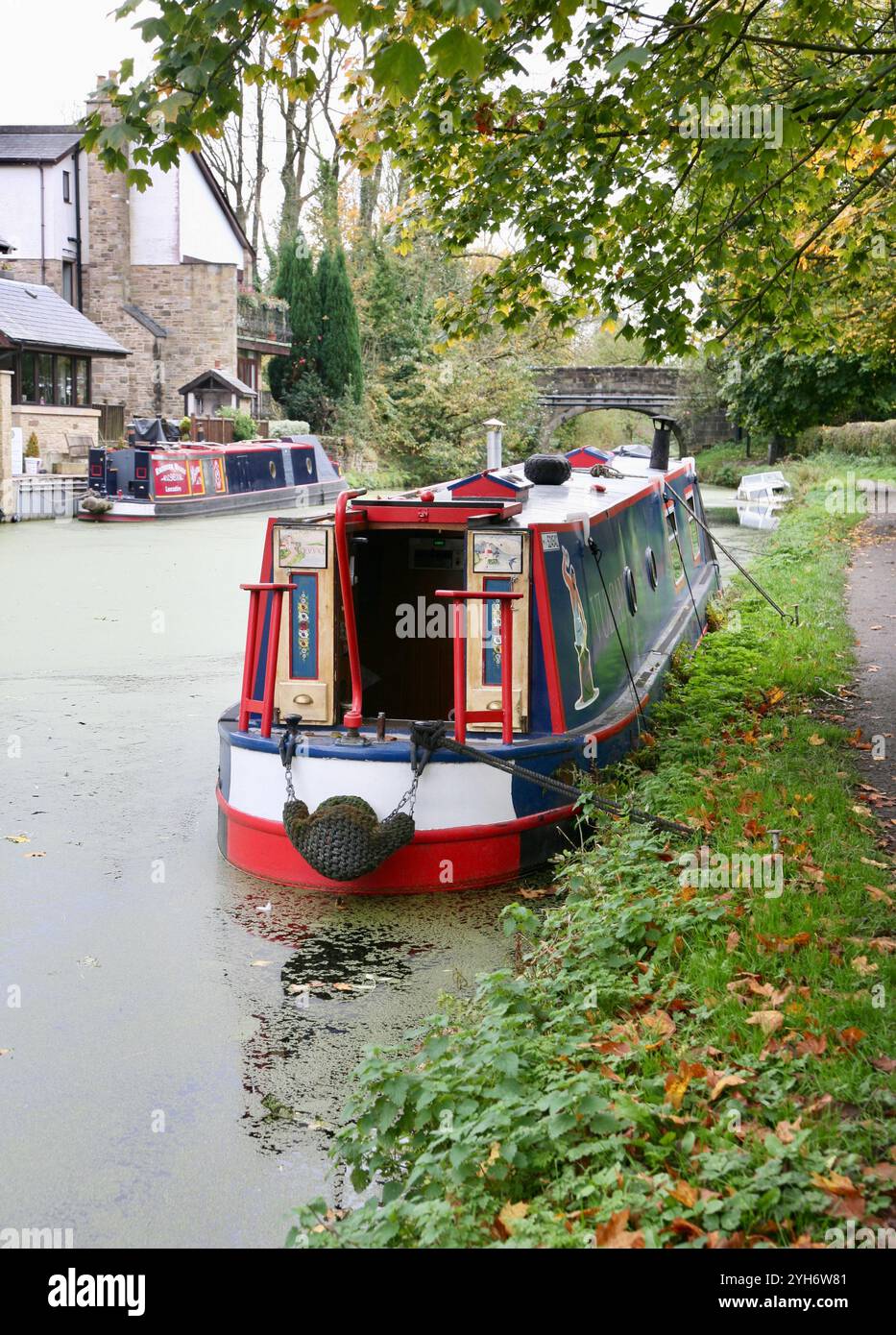 The narrow boat Stock Photo - Alamy