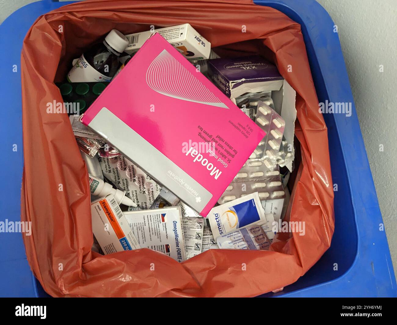 Medication disposal care hi-res stock photography and images - Alamy