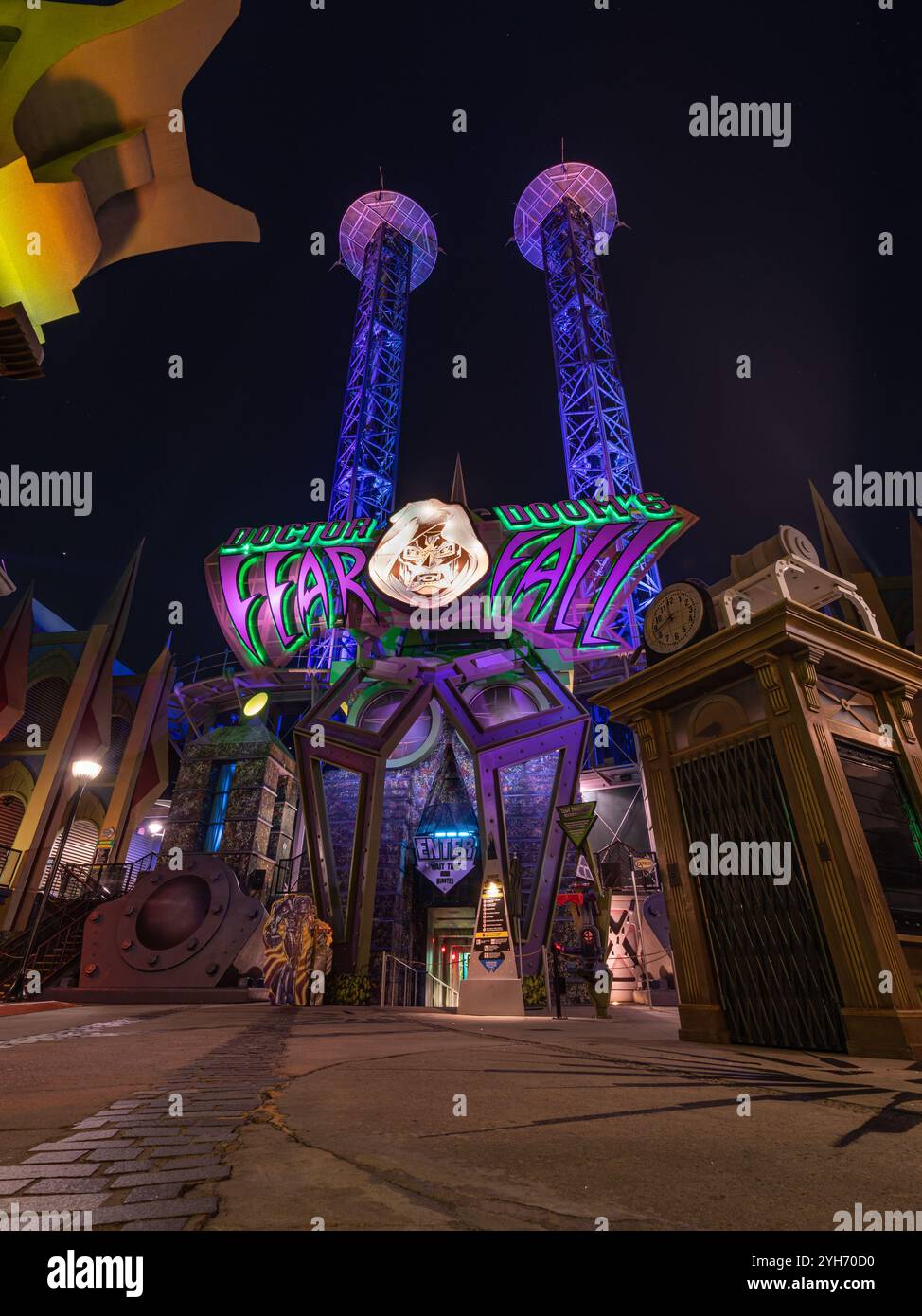 Doctor Dooms Fear Fall Thrilling Theme Park Ride Illuminated at Night ...