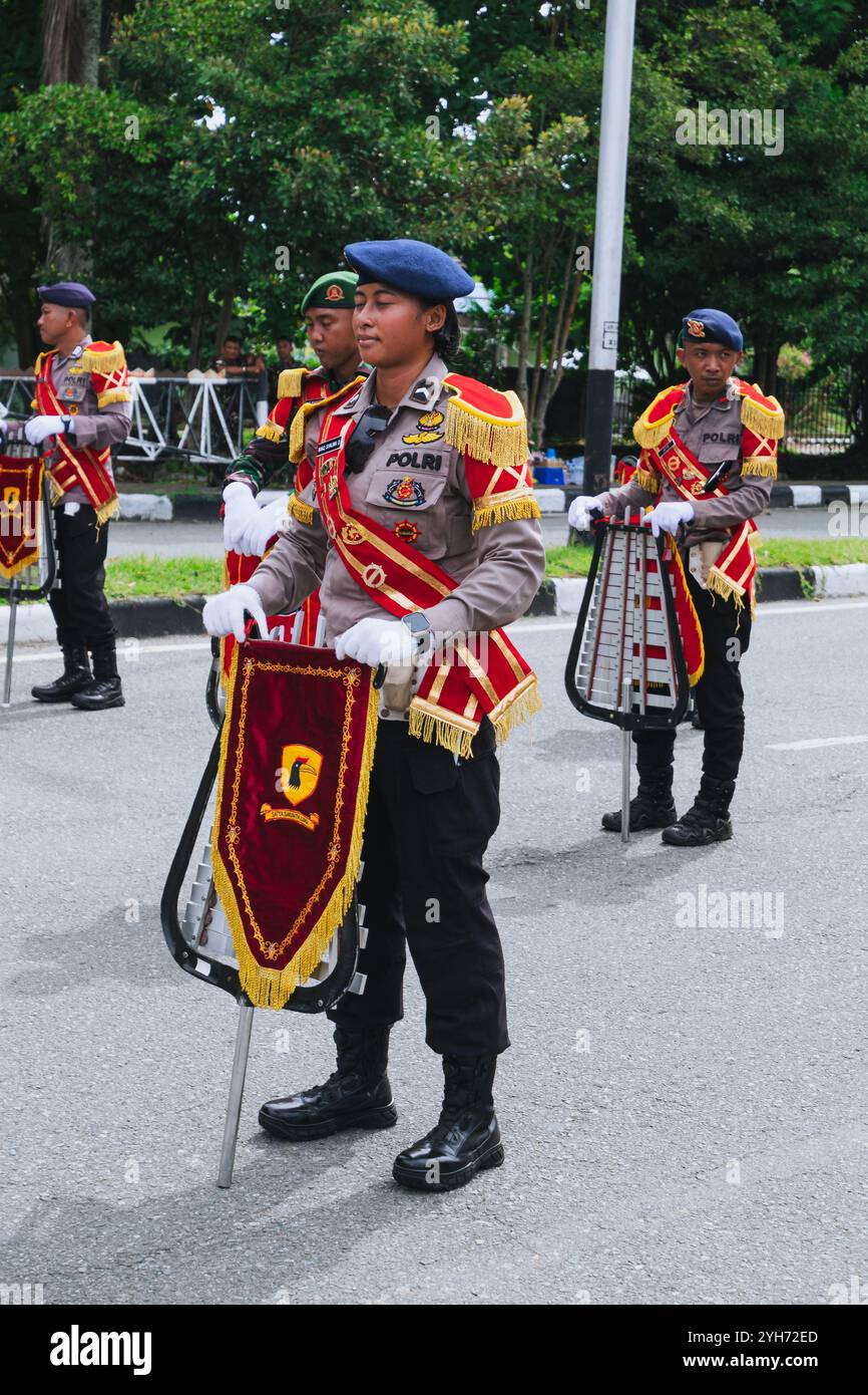 Indonesia police uniform hi-res stock photography and images - Alamy