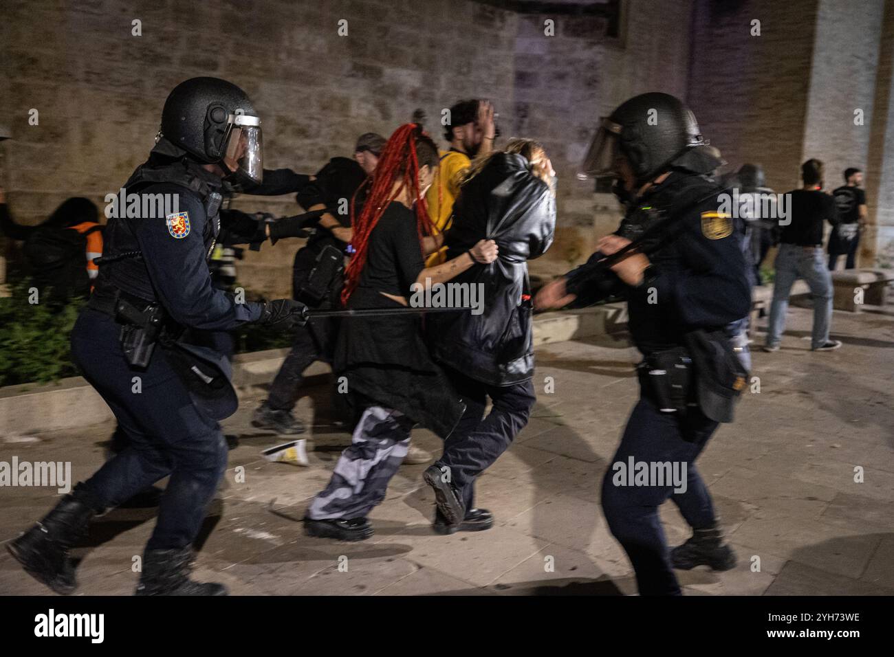 Crisis managment hi-res stock photography and images - Alamy