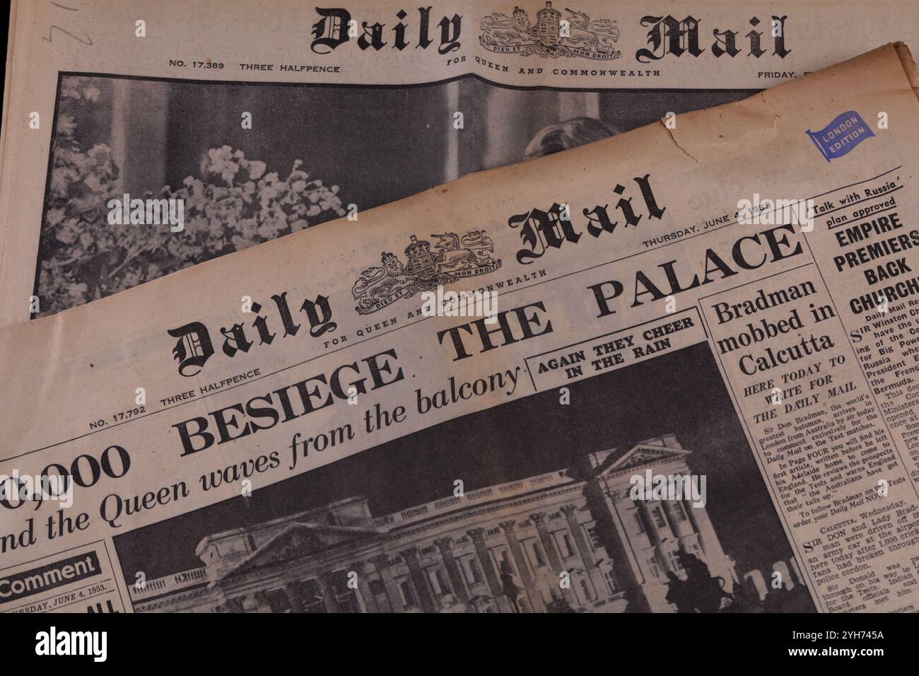 Daily mail newspaper selling hi-res stock photography and images - Alamy