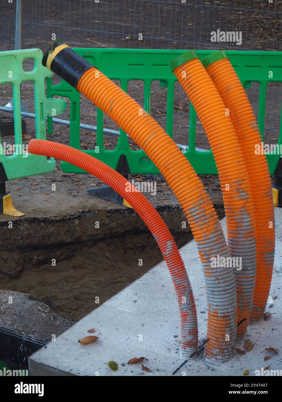 Orange ducting hi-res stock photography and images - Alamy