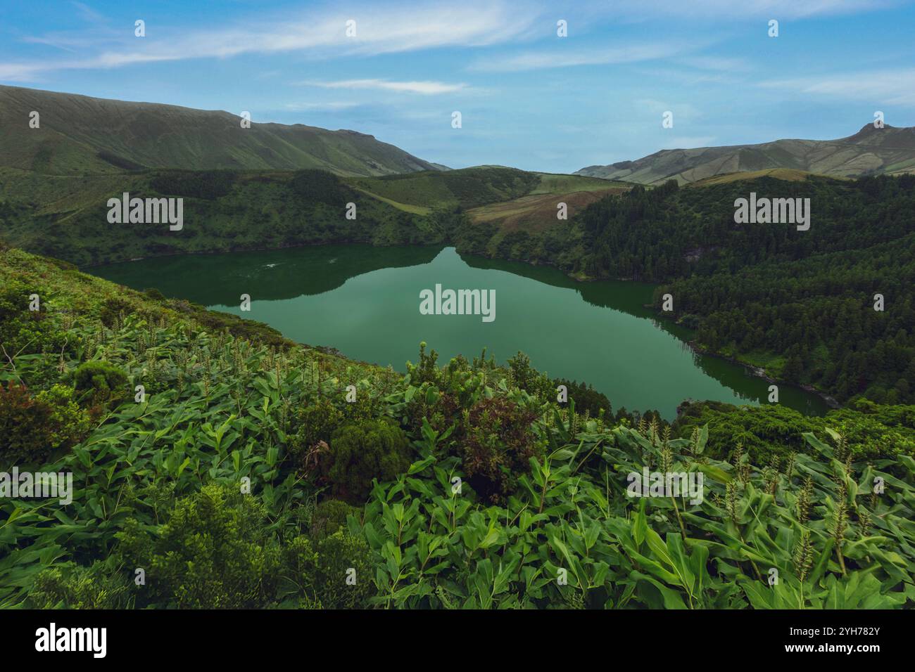 Offering an exceptional panorama of the Lagoa Funda and Lagoa Rasa ...