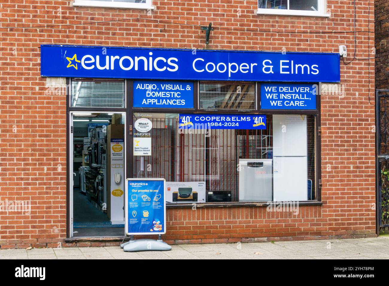 Elms hi-res stock photography and images - Alamy