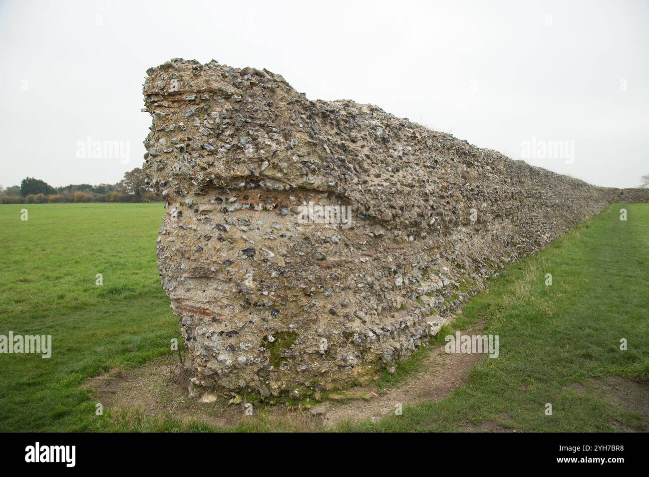 Burgh Castle Roman Fort monument Stock Photo - Alamy