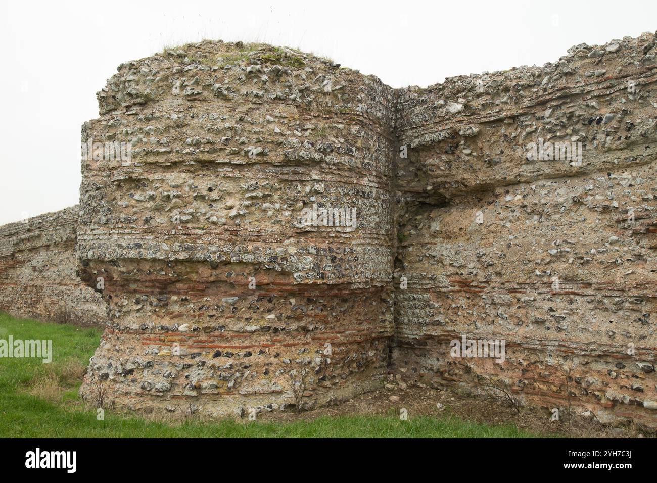 Burgh Castle Roman Fort monument Stock Photo - Alamy
