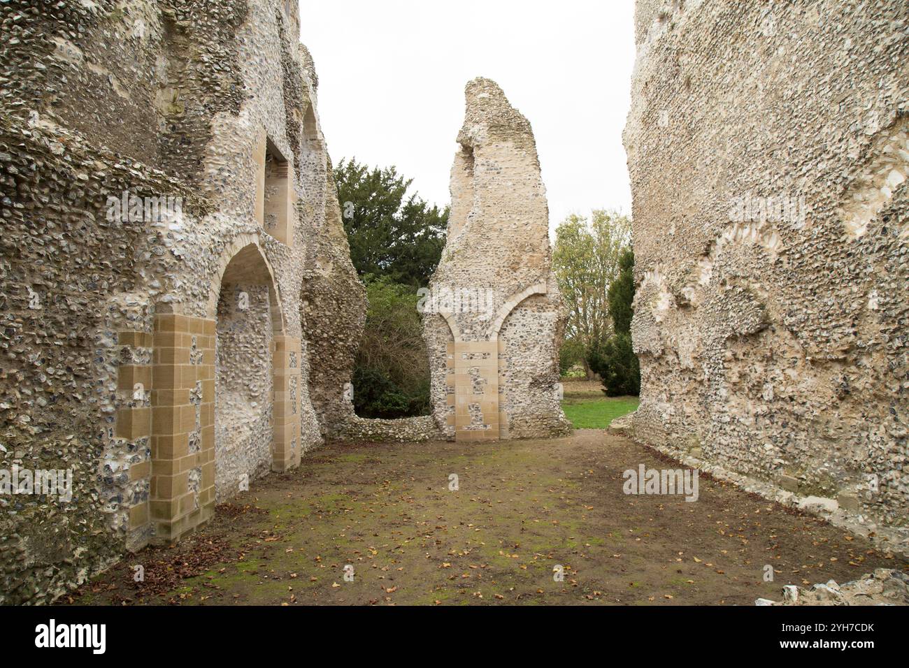 Weeting Castle ruined medieval manor house Stock Photo - Alamy