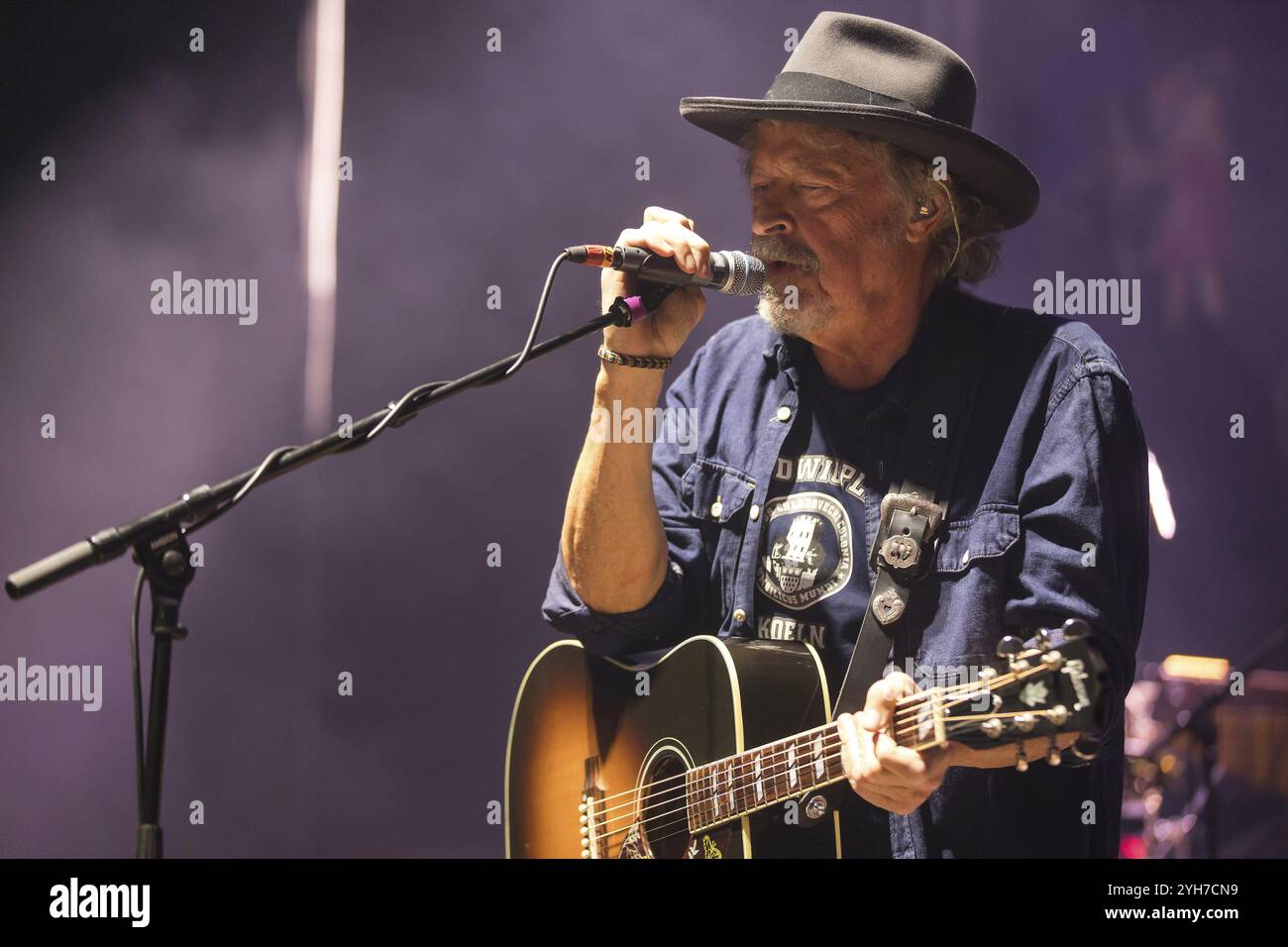 Wolfgang Niedecken, singer of BAP live on Time Travel 81/82 Tour at the ...