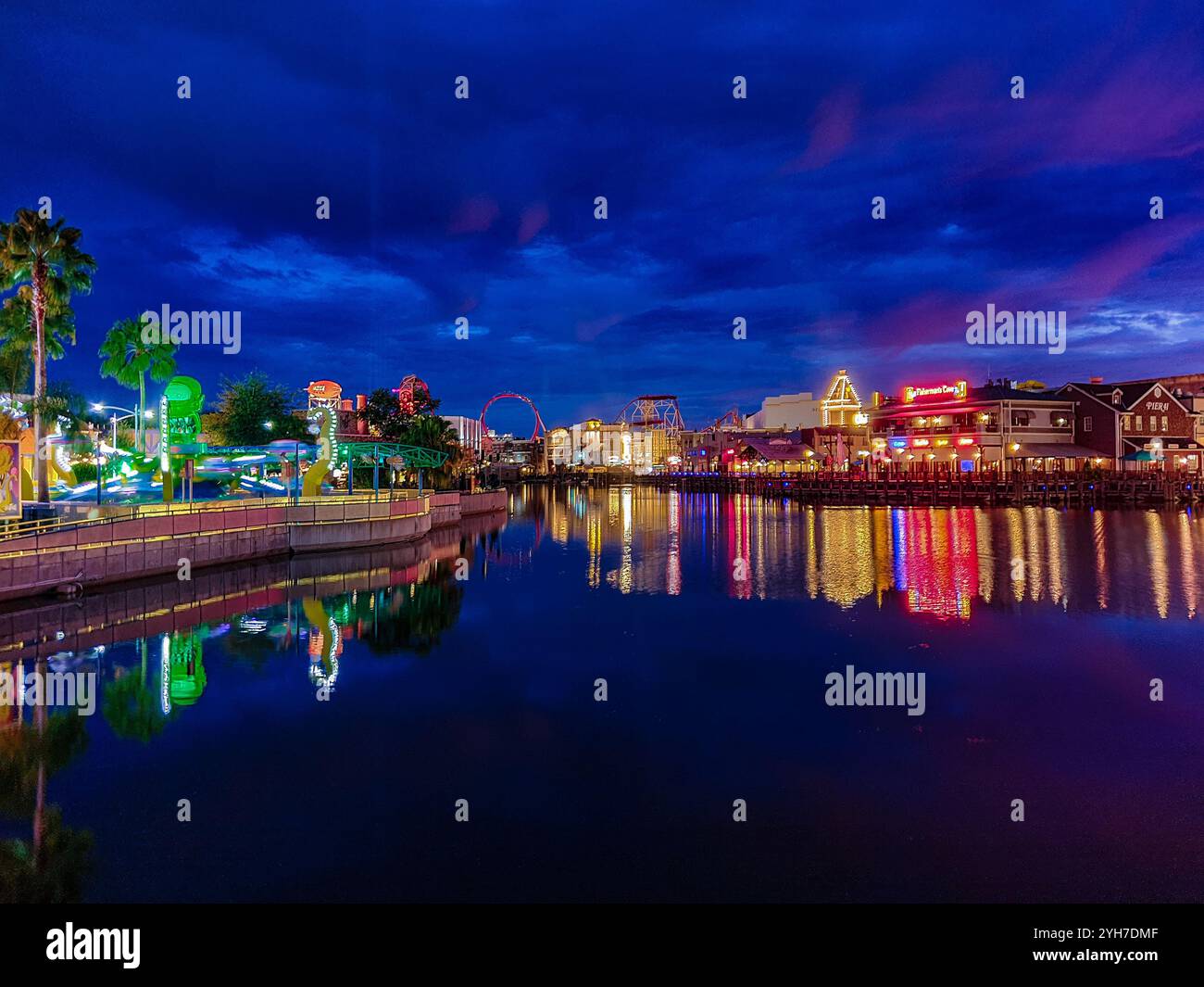 Universal Orlando bright lights and reflection Stock Photo - Alamy