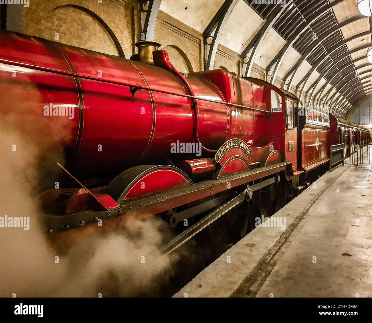 Hogwarts express universal orlando hi-res stock photography and images ...