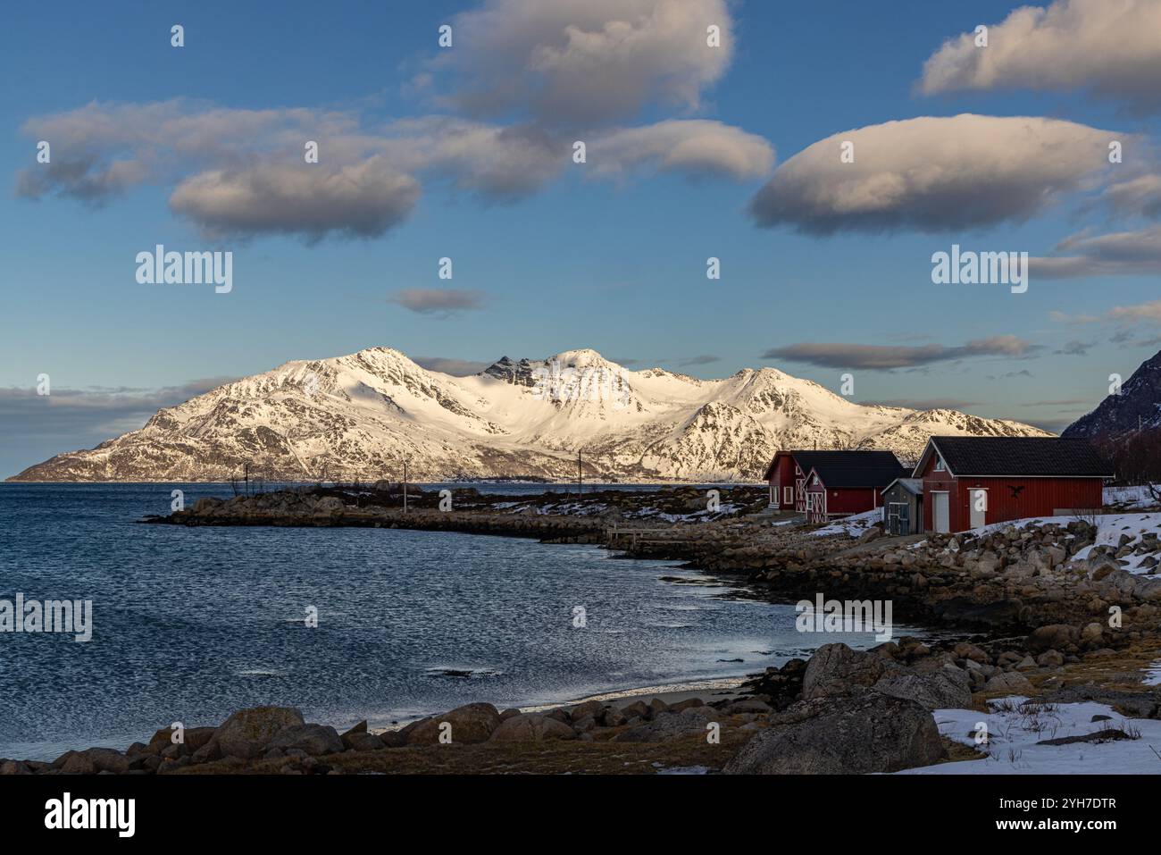 Grotfjord hi-res stock photography and images - Alamy