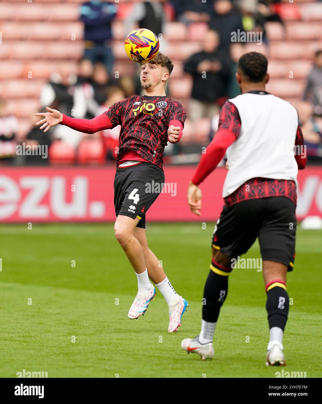 Sheffield, UK. 10th Nov, 2024. Oliver Arblaster of Sheffield United ...