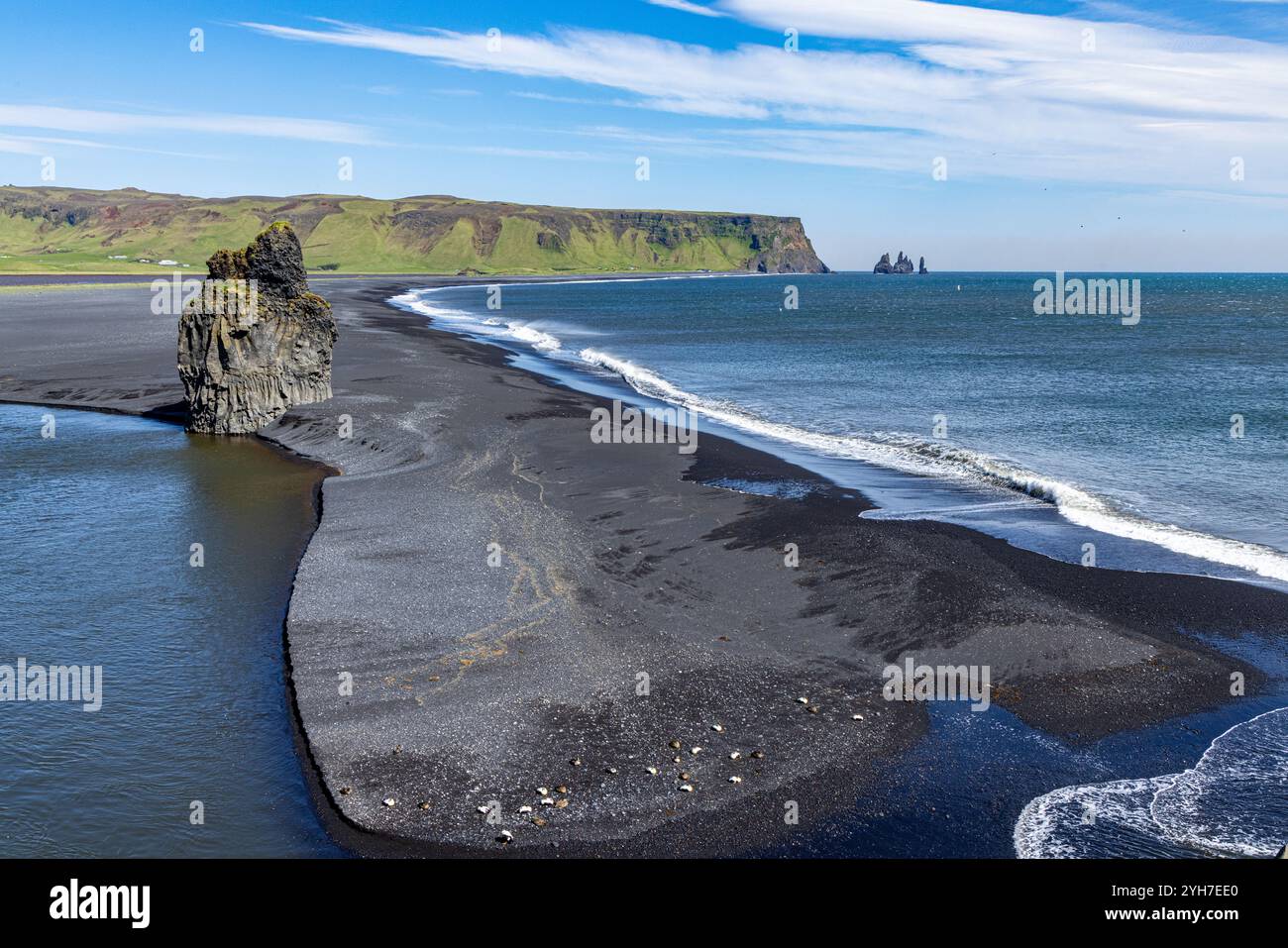 Dyrholaey insel hi-res stock photography and images - Alamy