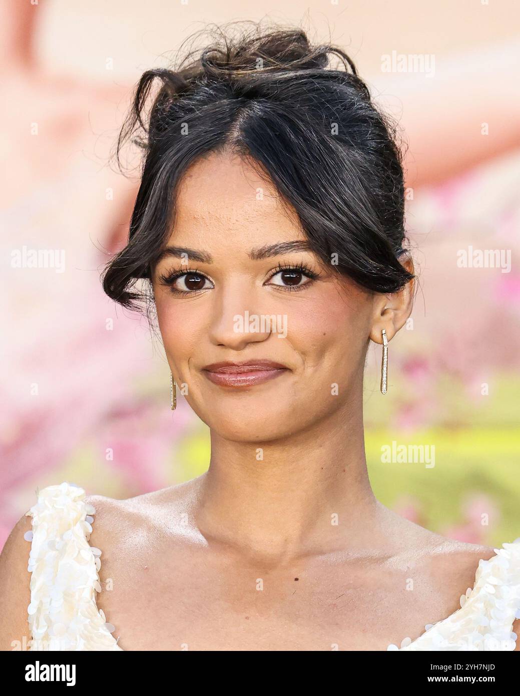 LOS ANGELES, CALIFORNIA, USA - NOVEMBER 09: Marissa Bode arrives at the ...