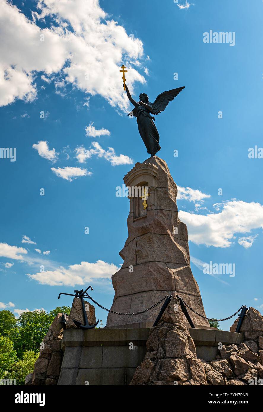 Shipwreck memorial sculpture hi-res stock photography and images - Alamy