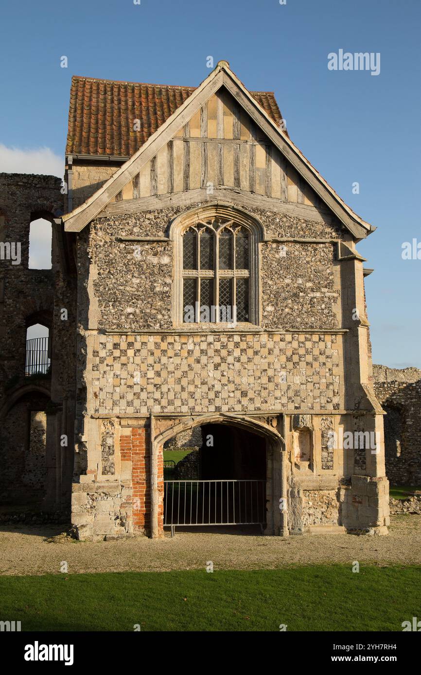 ruins Castle Acre Cluniac Priory Stock Photo - Alamy