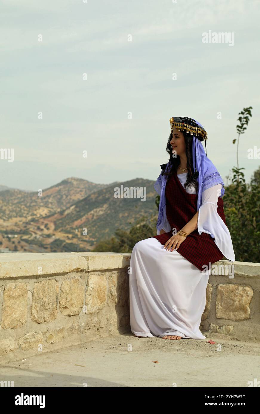 Iraqi woman hi-res stock photography and images - Alamy