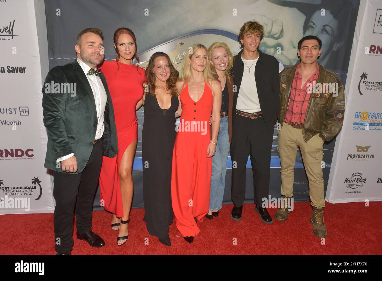 Hollywood, USA. 08th Nov, 2024. HOLLYWOOD, FLORIDA - NOVEMBER 08: Ash ...