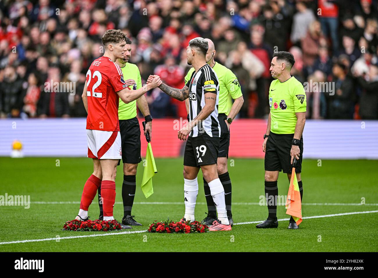 The City Ground, Nottingham, UK. 10th Nov, 2024. Premier League ...