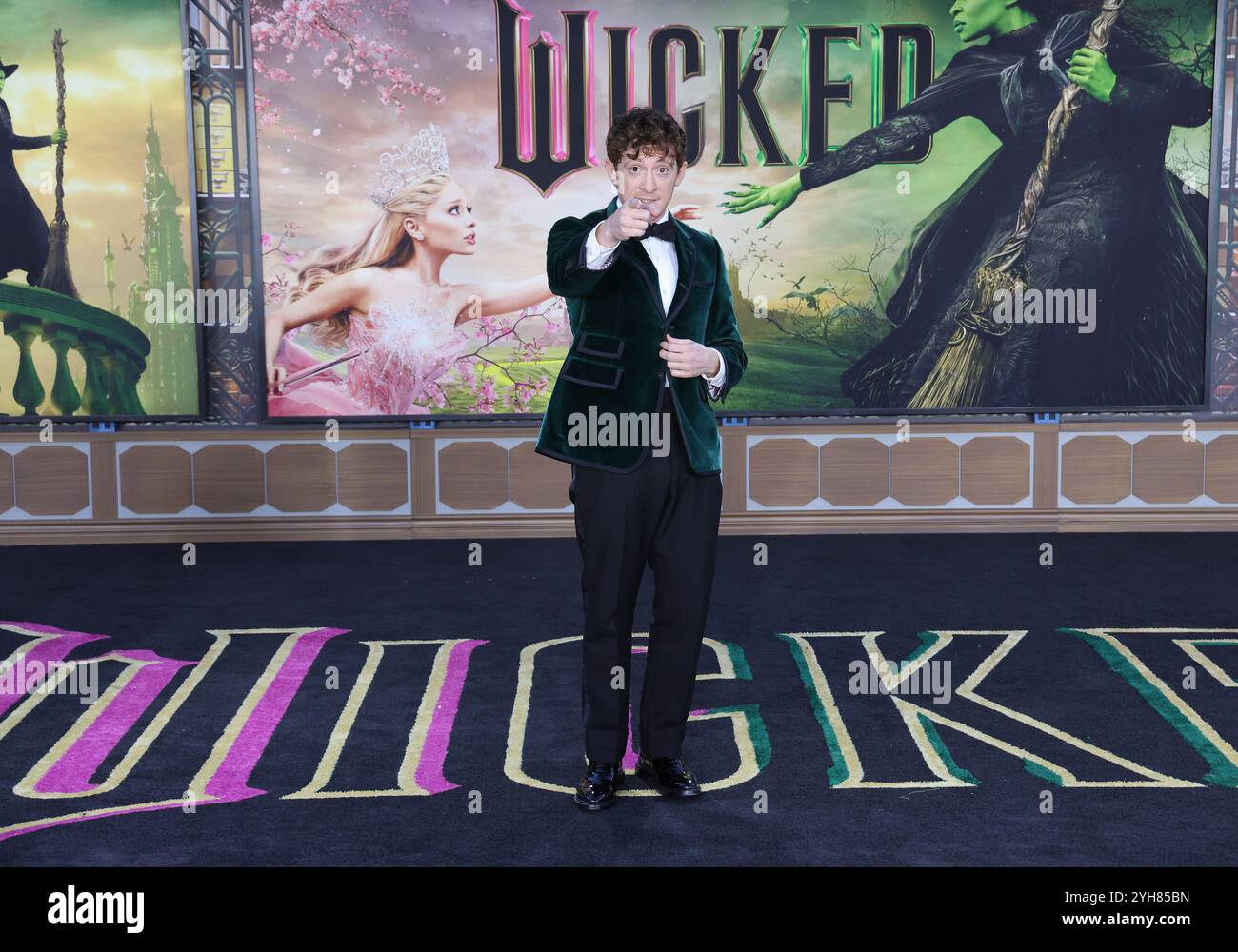 Wicked 2024 dorothy hi-res stock photography and images - Alamy