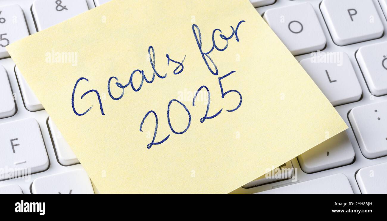 New year resolution post it note hi-res stock photography and images ...