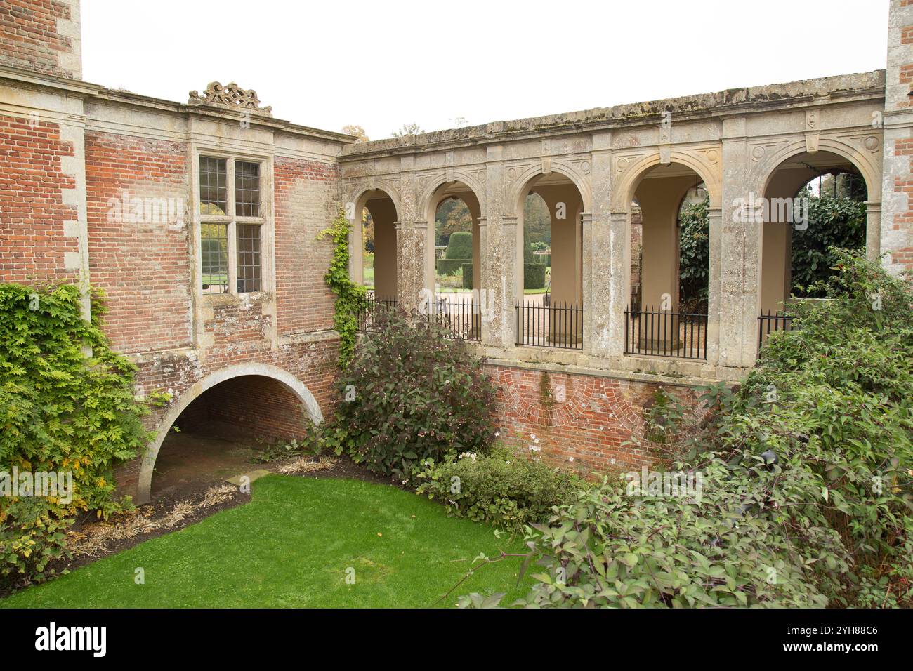 Jacobean estate hi-res stock photography and images - Alamy