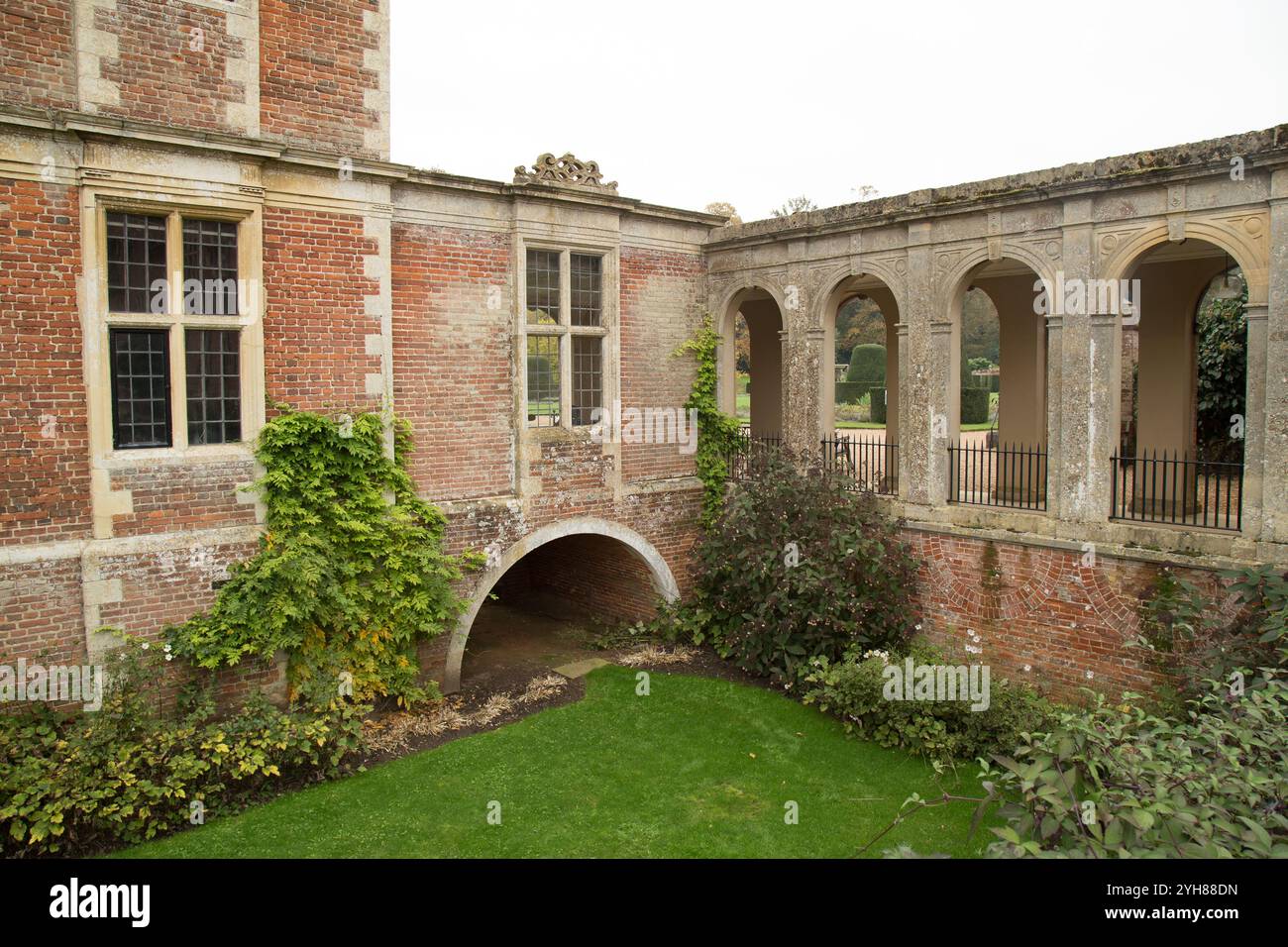 Jacobean estate hi-res stock photography and images - Alamy