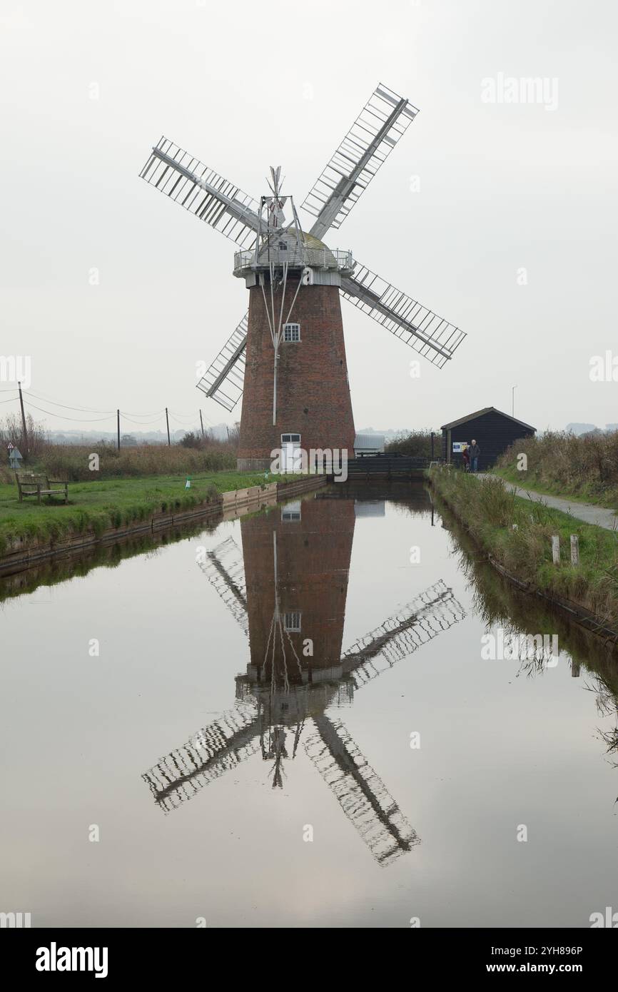 Windmill windows hi-res stock photography and images - Alamy