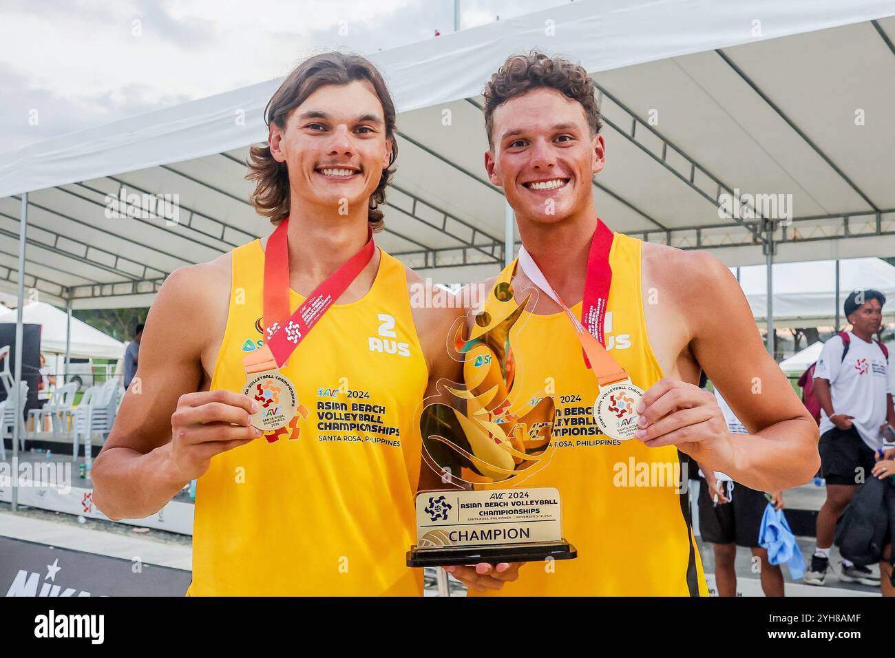 Laguna Province, Philippines. 10th Nov, 2024. Gold medalalists D'Artagnan Potts (R) and Jack ...