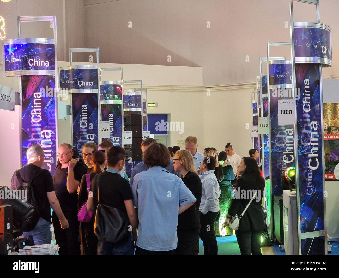 Economic importance of china hi-res stock photography and images - Alamy