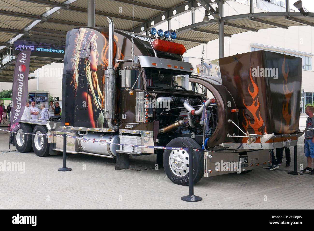 Freightliner XL Classic Stock Photo - Alamy