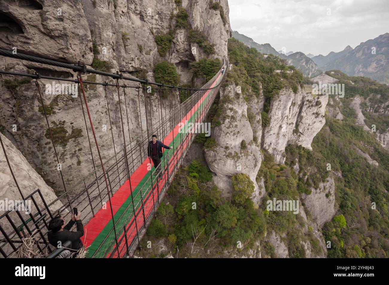 Hanging bridge at the Divine Cliffs, North Yandang Scenic Area ...